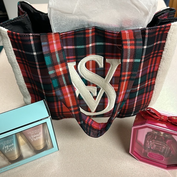 Victoria's Secret | Accessories | Victoria Secret Bundle | Poshmark